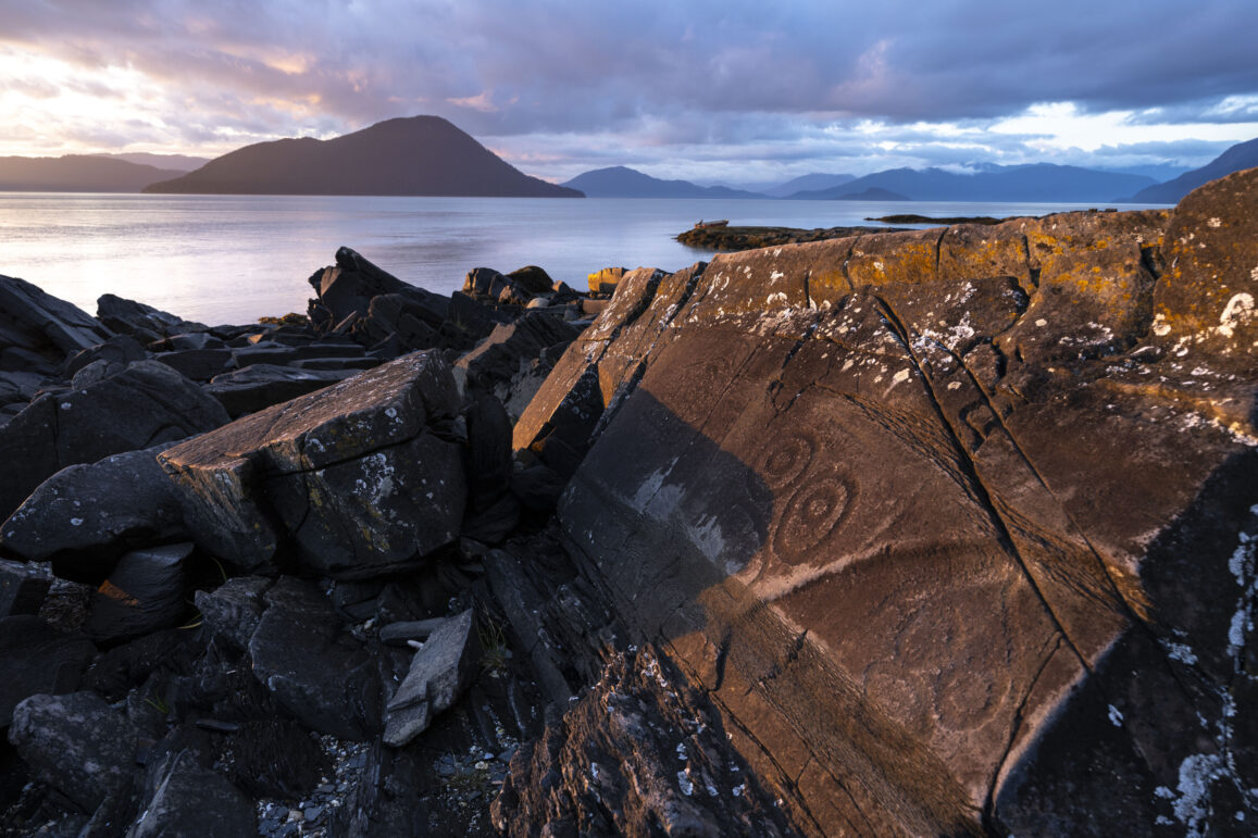 Petroglyph Beach, Alaska, USA » Ancient Art Archive