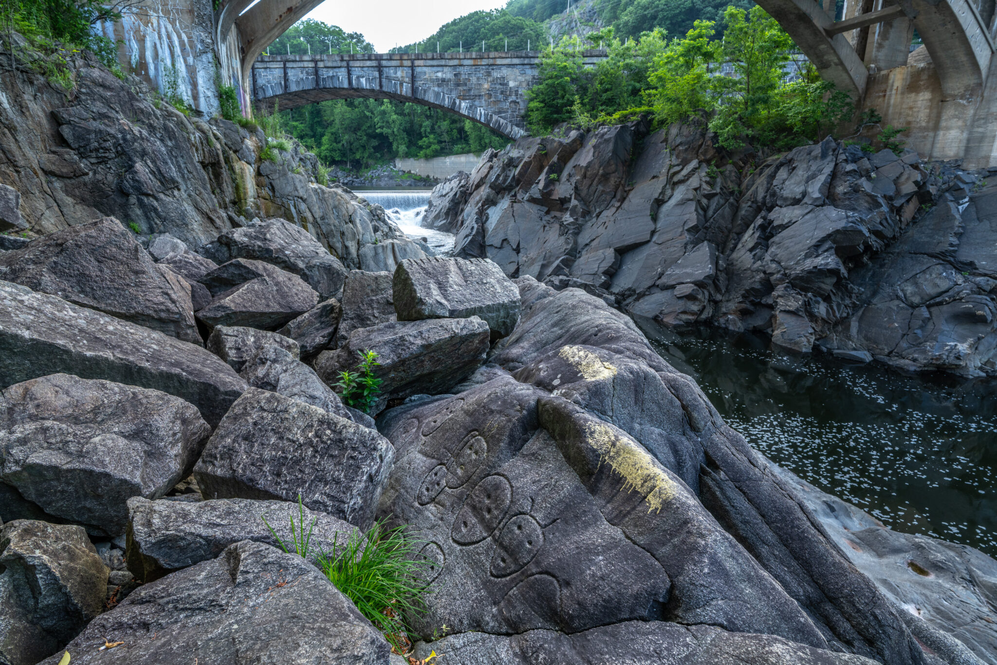 Native American Cave Art Over 1000-Years-Old Revealed by 3D Scans