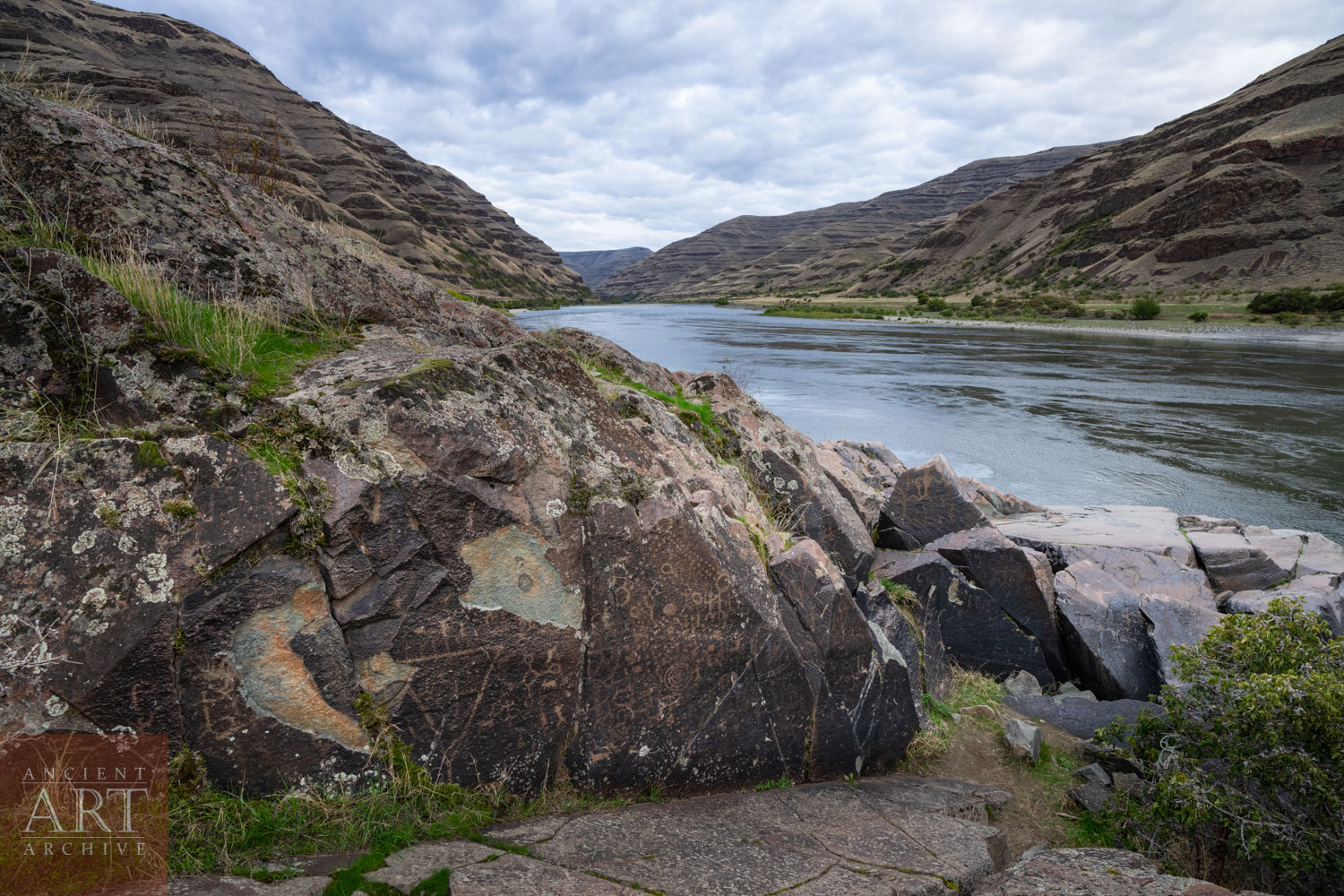 Buffalo Eddy Petroglyphs, Washington / Idaho USA » Ancient Art Archive